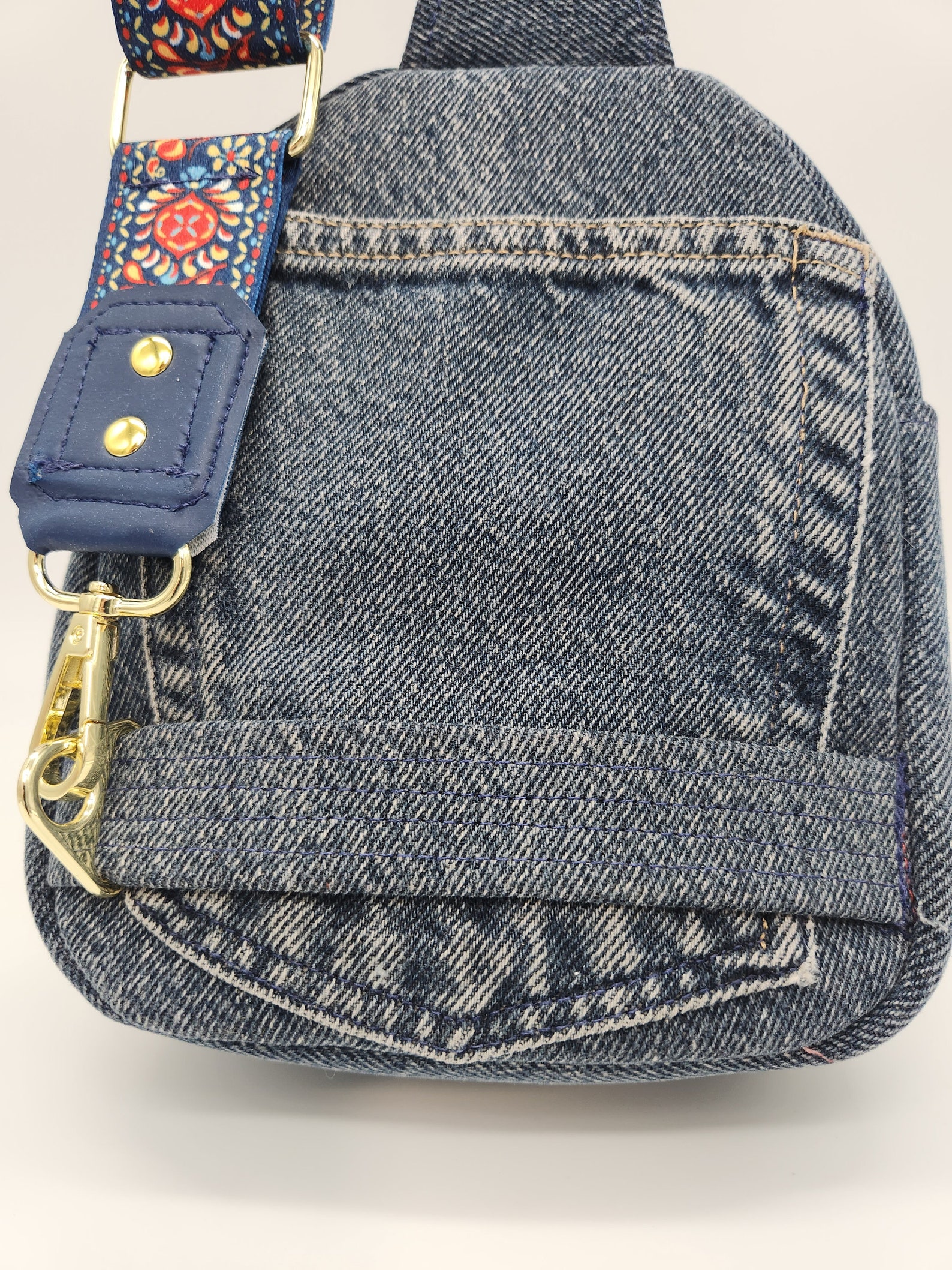 Mav Sling/ Embroidered Mav Pack/ Mav Pack/ Sling Bag - Etsy