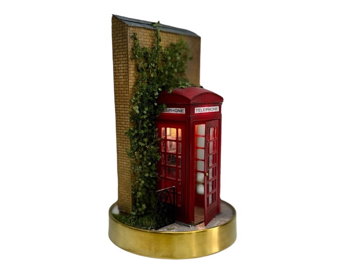 LONDON PHONE BOOTH Dollhouse, Miniature House Diorama Booknook - Etsy