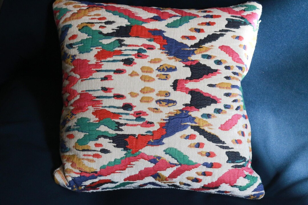 Colorful Designer Jim Thompson "georgina" Print 18"x18" Hypoallergenic ...