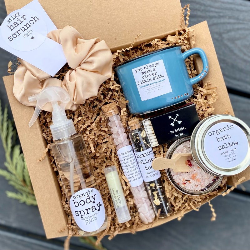 2020 Graduation Gifts - 60+ Gift Ideas for 2025