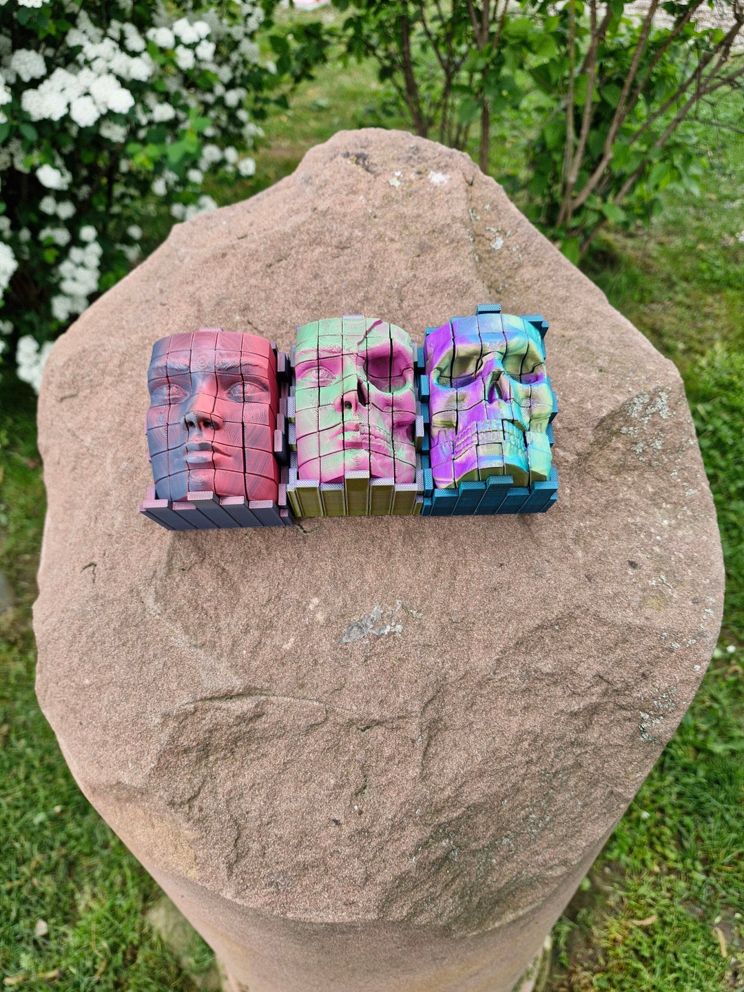 Pixel Skeleton Woman Fidget Toy - Innovative Desk Toy - Rectangle ...