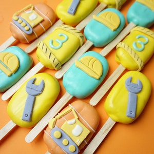 Construction Cake Pops, Construction Birthday Themed, Construction ...