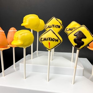 Construction Cake Pops, Construction Birthday Themed, Construction ...
