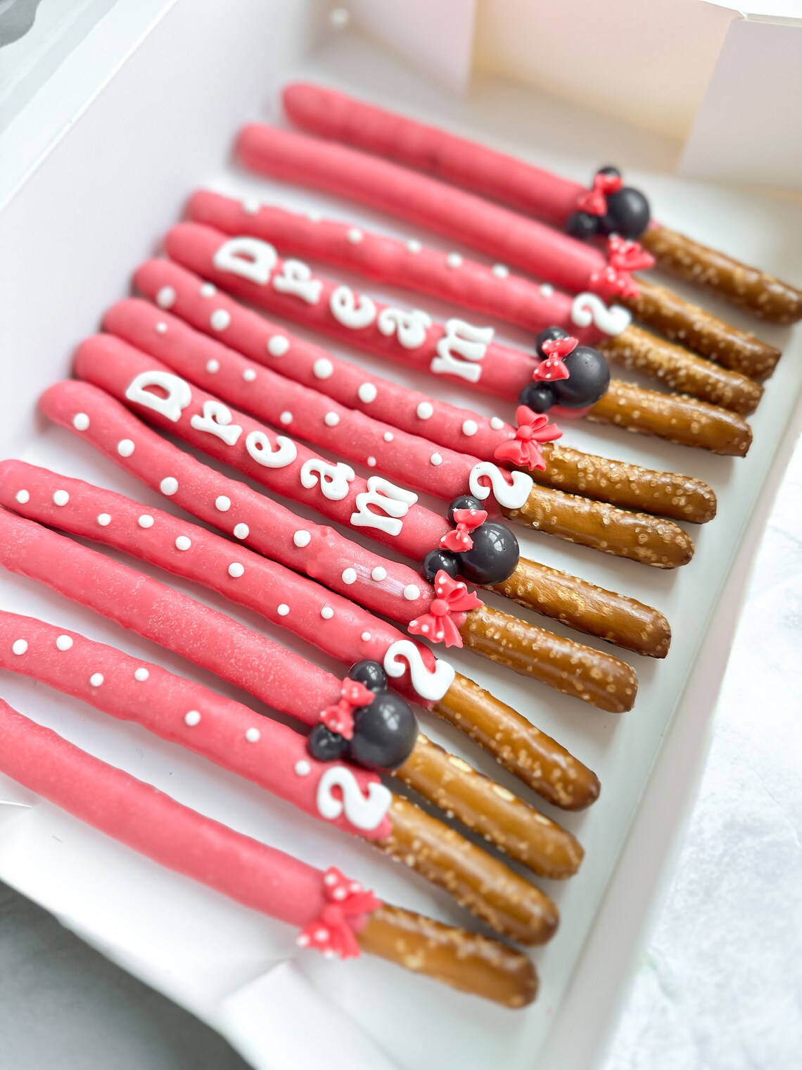 Minnie Mouse Inspired Cake Pops, Minnie Mouse Party Package - Etsy