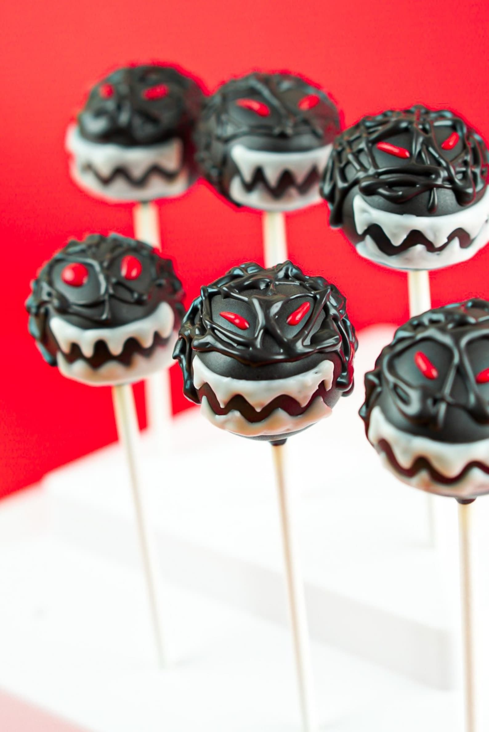 Godzilla Cake Pops, Godzilla Birthday Party (12) - Etsy
