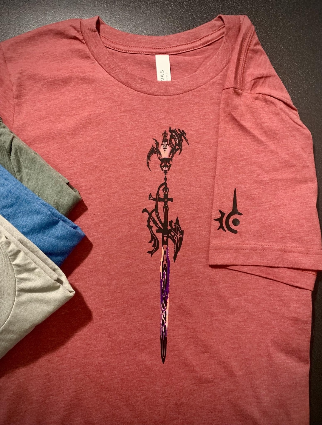 FFXIV Red Mage Relic T-shirt | Final Fantasy XIV Antiquated Murgleis ...
