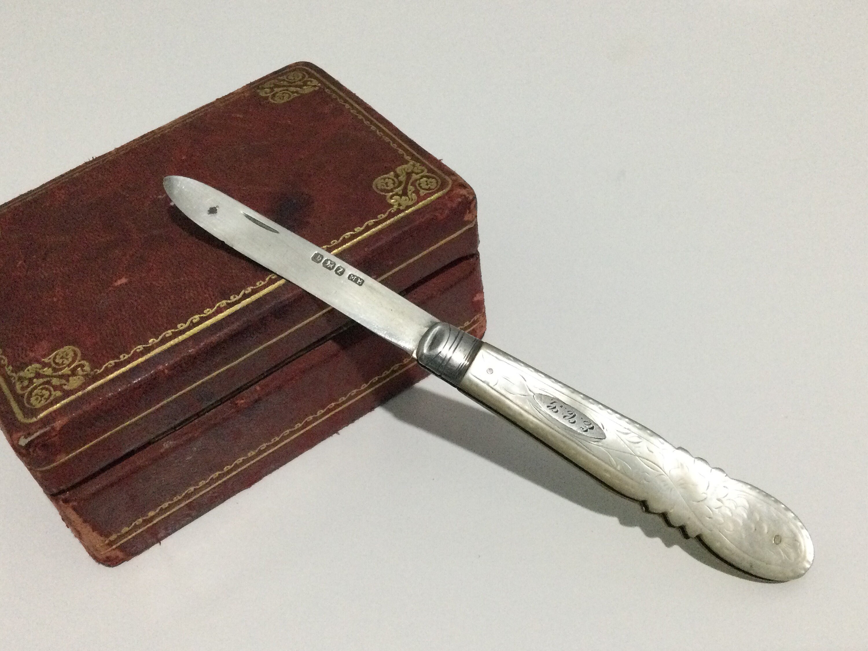 Antique Sheffield Knives for sale | Only 3 left at -60%
