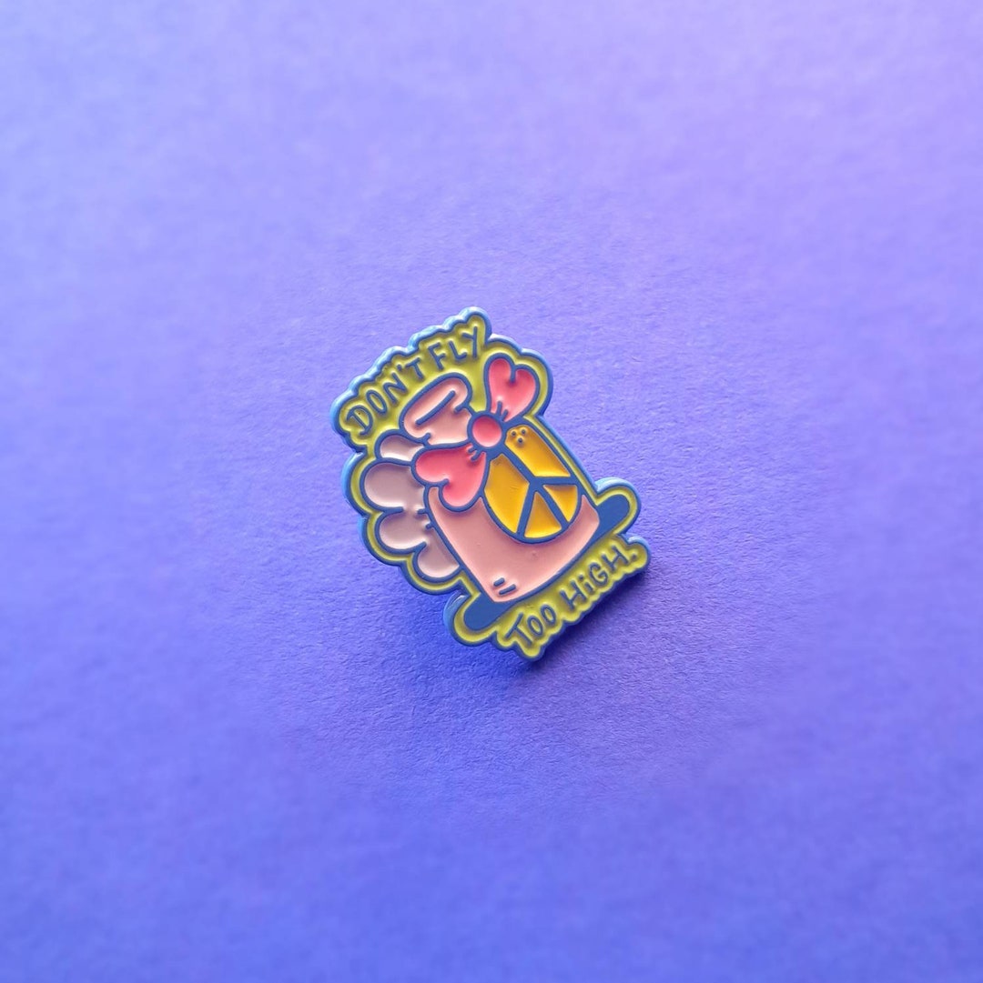 Don't fly too high. Soft-Emaille-Pin, kleiner Pin, funny, enamel, pin ...