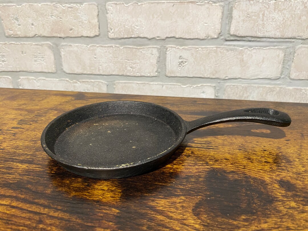 Small Cast Iron Pan, Baking Pan - Etsy