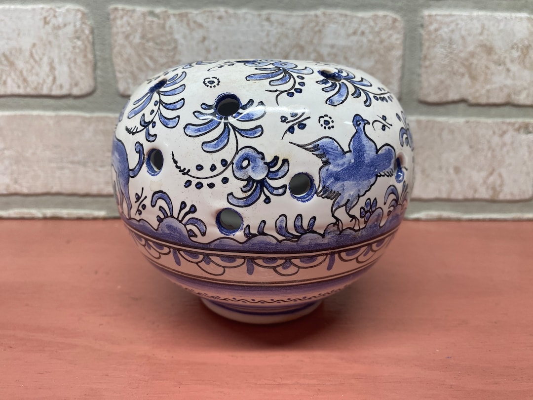Had Painted Pottery, Made in Portugal, Blue and White Pottery, Bud Vase ...