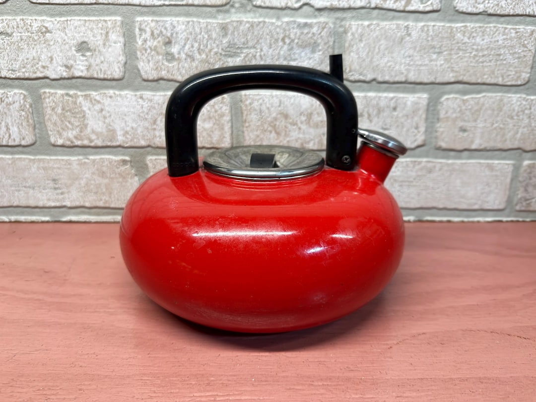 Vintage Shallow Red Tea Kettle, Vintage Kitchen, Tea, Hot Tea, Tea Pot ...