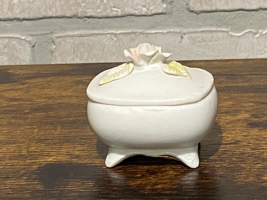 Vintage Small Porcelain Ring Holder, Trinket Holder, Dish With Cover ...