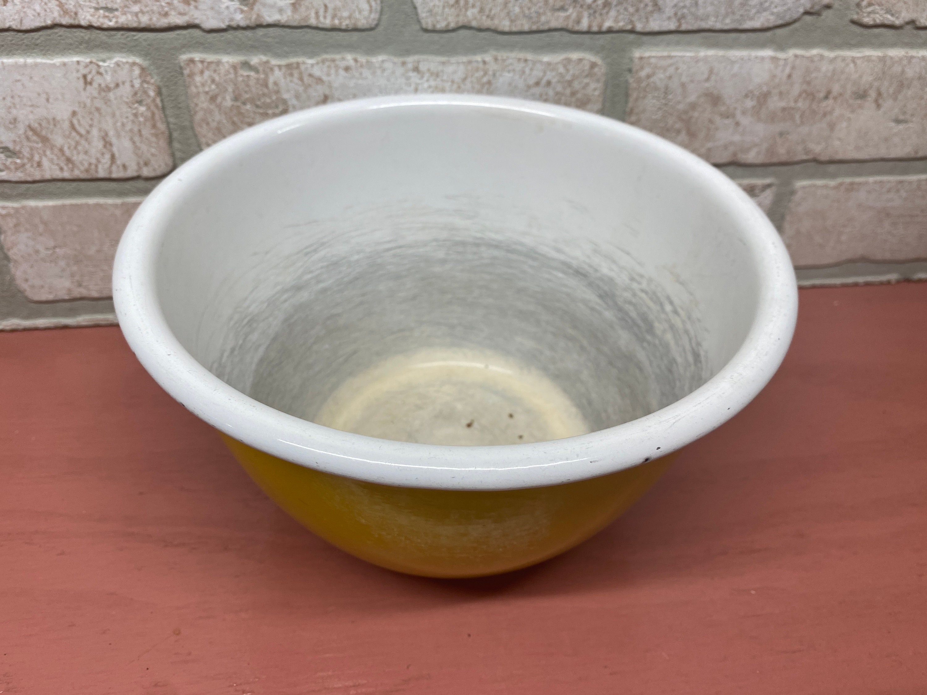 Vintage Yellow Enamel Bowl Vintage Kitchen Mixing Bowl - Etsy
