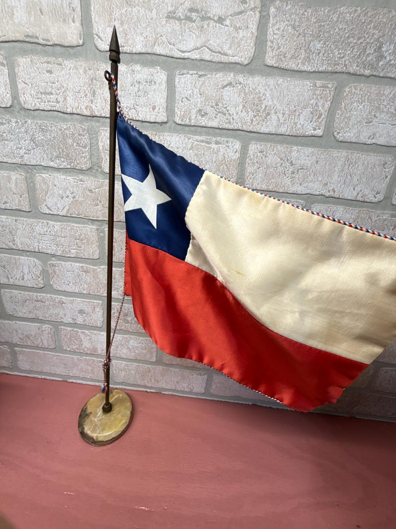Vintage Chilean Flag, Desk Decor, Home Decor, Collectibles, Chile - Etsy