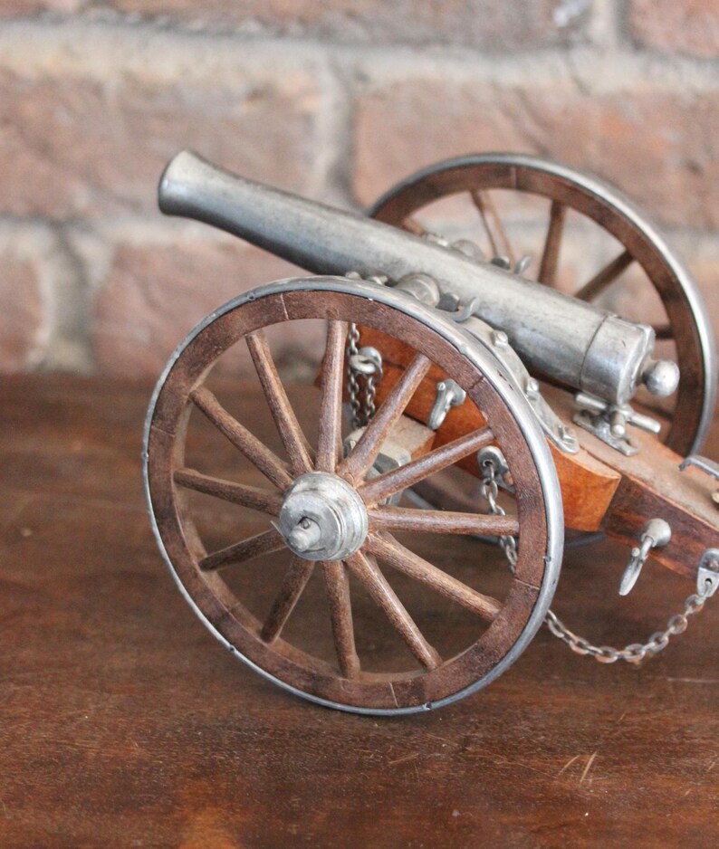 Vintage Civil War Cannon Replica, Scaled Model of 1861 by DAHLGREN ...