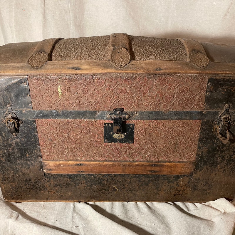 Antique Chest - Etsy