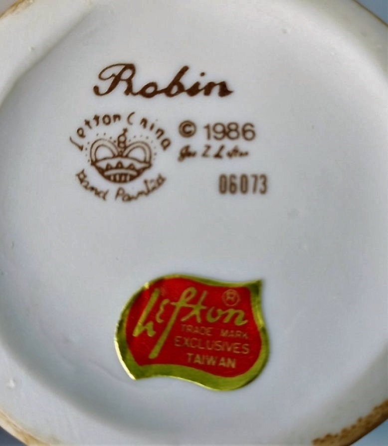 Lefton Robin Figurine 06073 Vintage Porcelain 1986 Bird - Etsy