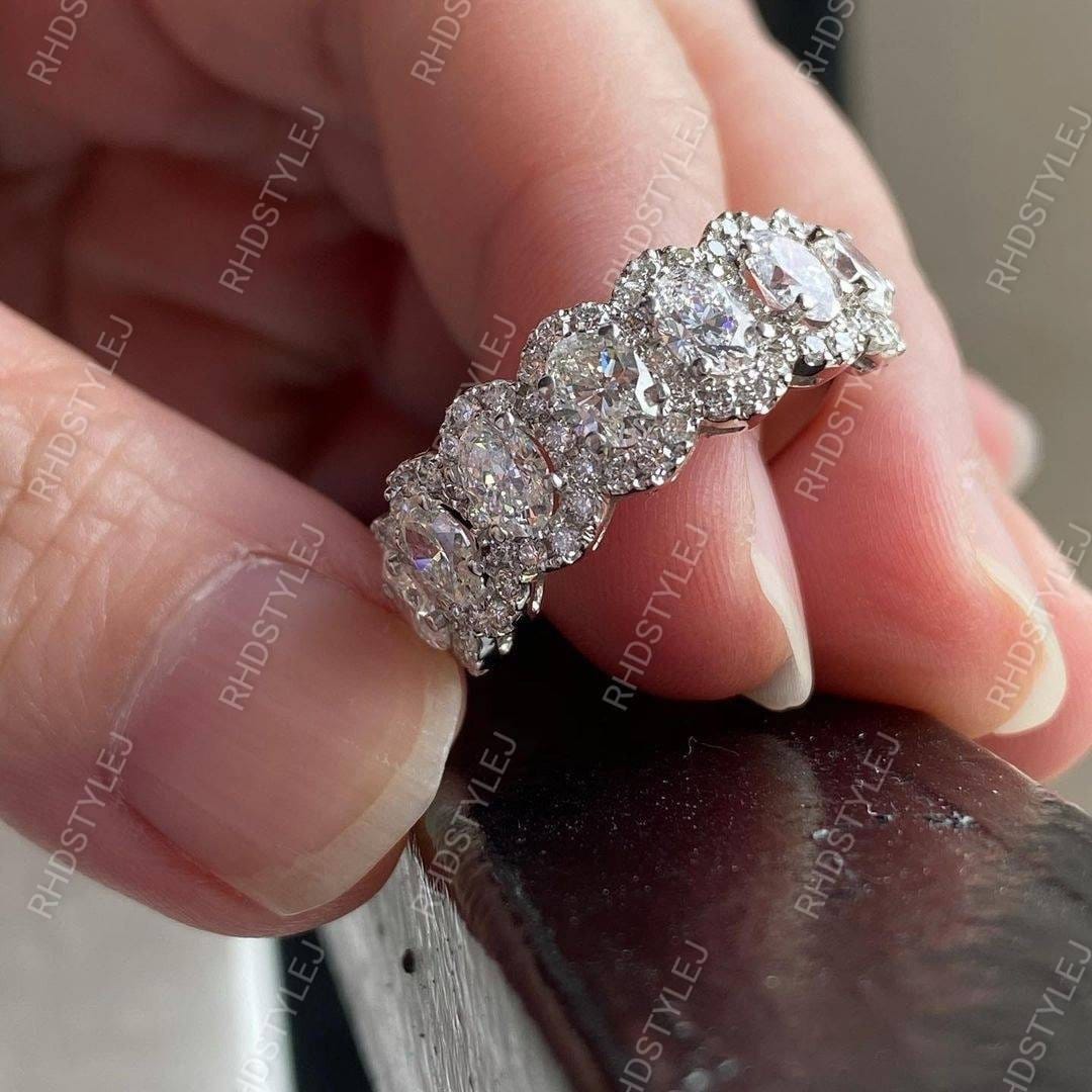 7 Stone Moissanite Anniversary Rings for Women, Seven Stone Oval Halo ...