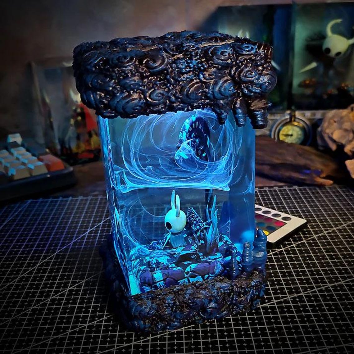 K.night From Holl.ow Kn.ig.ht Epoxy Lamp Kn.ight Diorama Resin Lamp ...