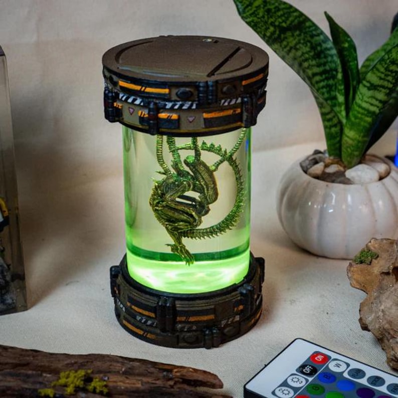 Alien Epoxy Lamp - Space Monster Resin Lamp, Galaxy Terrarium Night ...