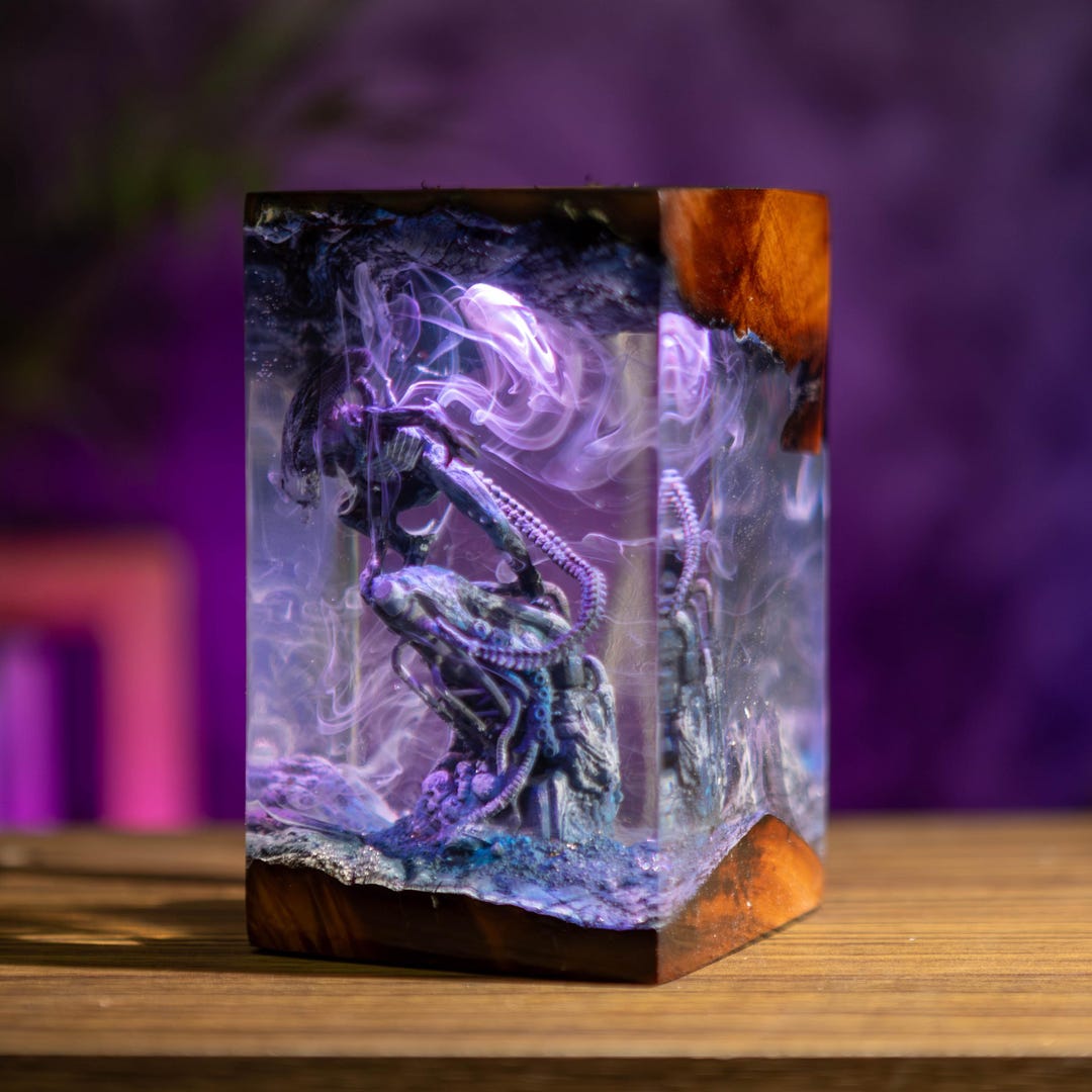 Alien Epoxy Lamp - Space Monster Resin Lamp, Galaxy Terrarium Night ...