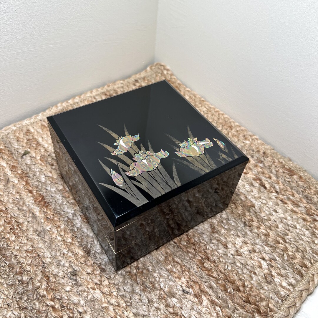 Vintage Otagari Lacquerware Black Stackable Boxes, Pearl Iris Pattern ...