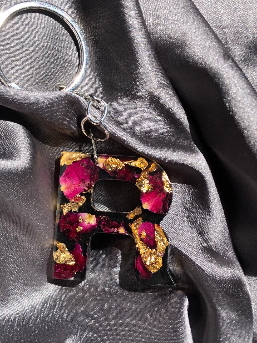 Initial Resin Keychain Made With Resin, Rose Petals, Gold Flakes / Rose ...