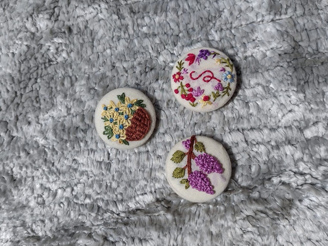 Pretty Hand Embroidered Big Size Buttons / Set of Hand Made Button ...