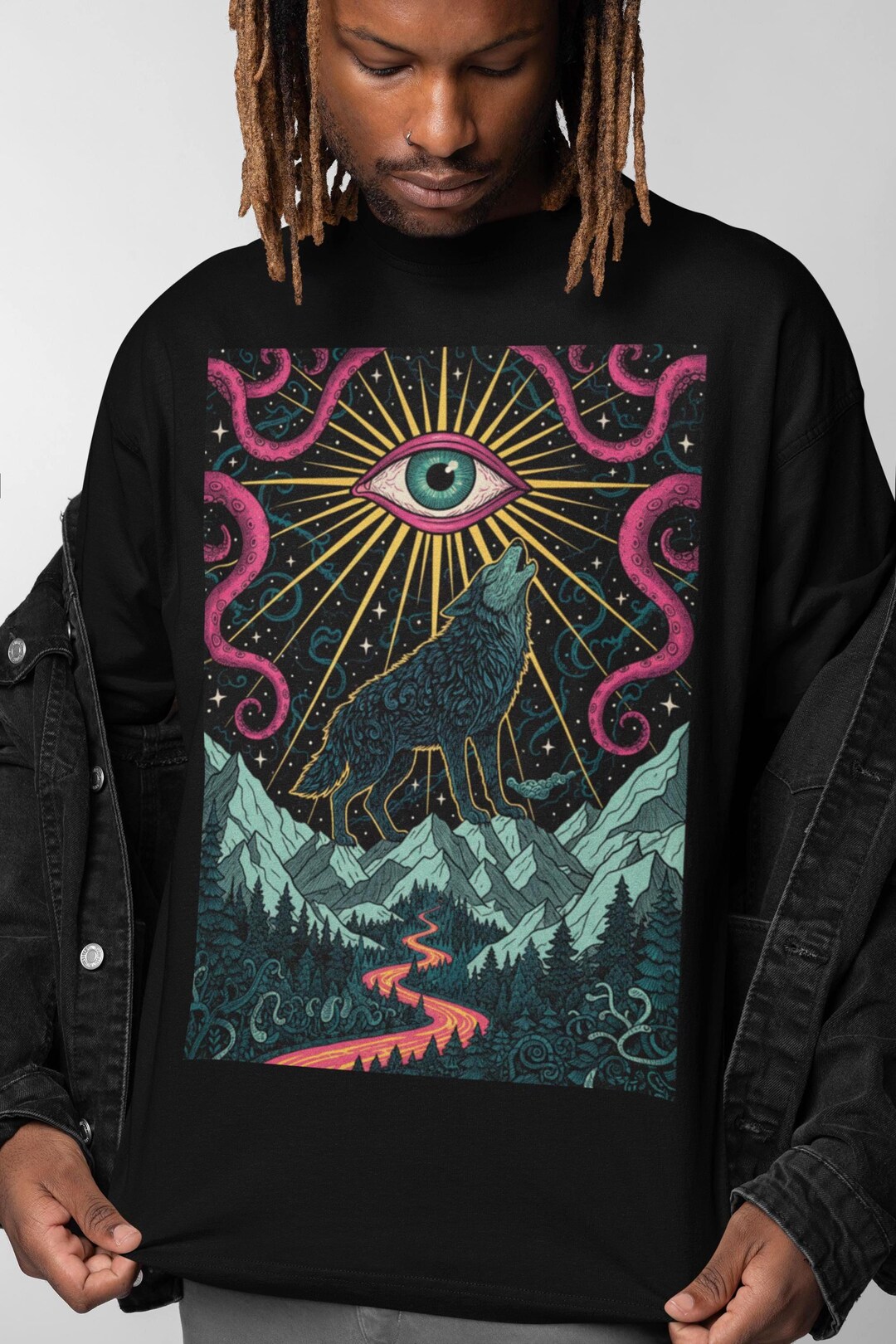 Psychedelic Howling Wolf T Shirt | Surreal Wolf Graphic Tee | Wolf Art ...