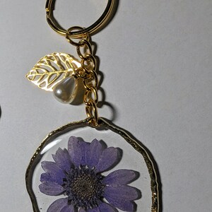 Handmade Pressed Flower Resin Keyring, Unique Botanical Keychain - Etsy UK