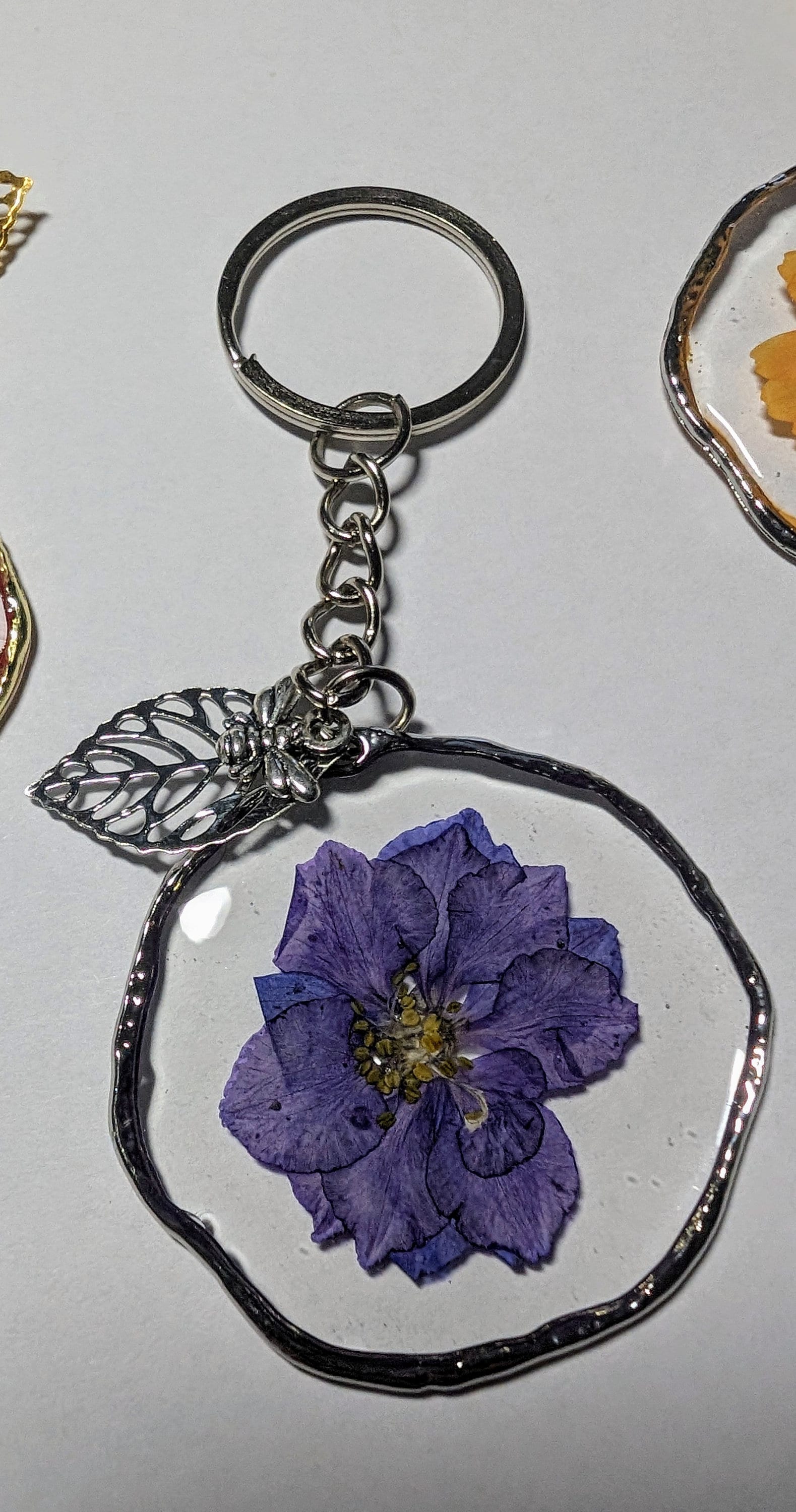 Handmade Pressed Flower Resin Keyring, Unique Botanical Keychain - Etsy UK