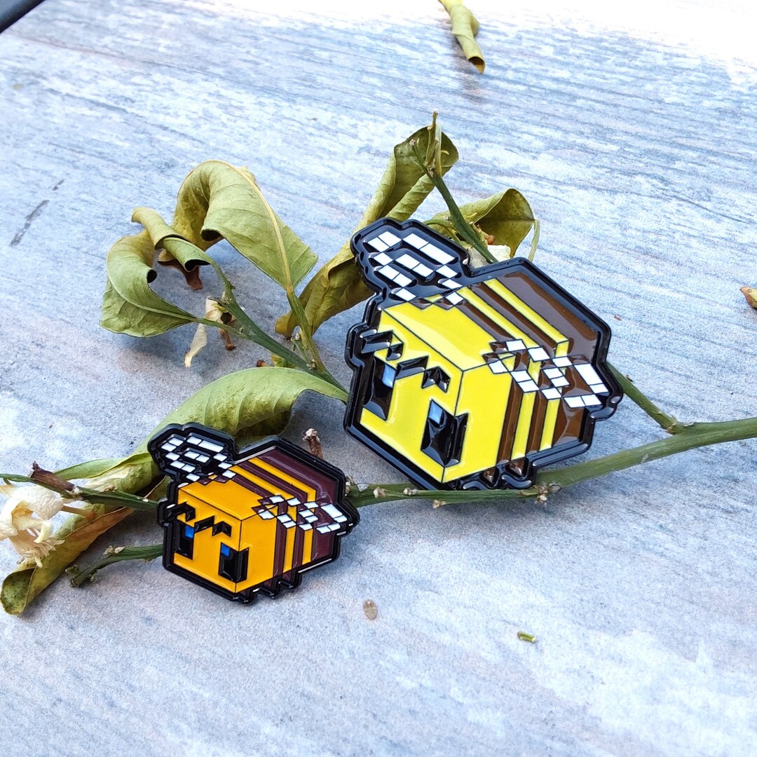 Bee Pin, 8 Bit Pixel Bee Pin, Gamer Gift Enamel Pin - Etsy