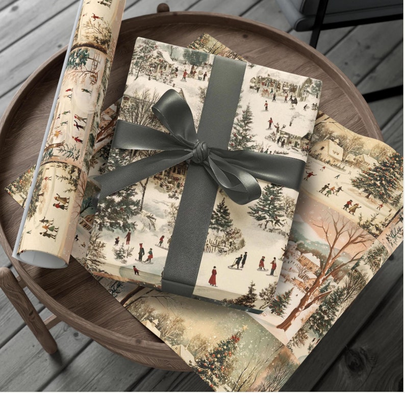 Vintage Skiers Christmas Wrapping Paper, Nostalgic Winter Skiing ...