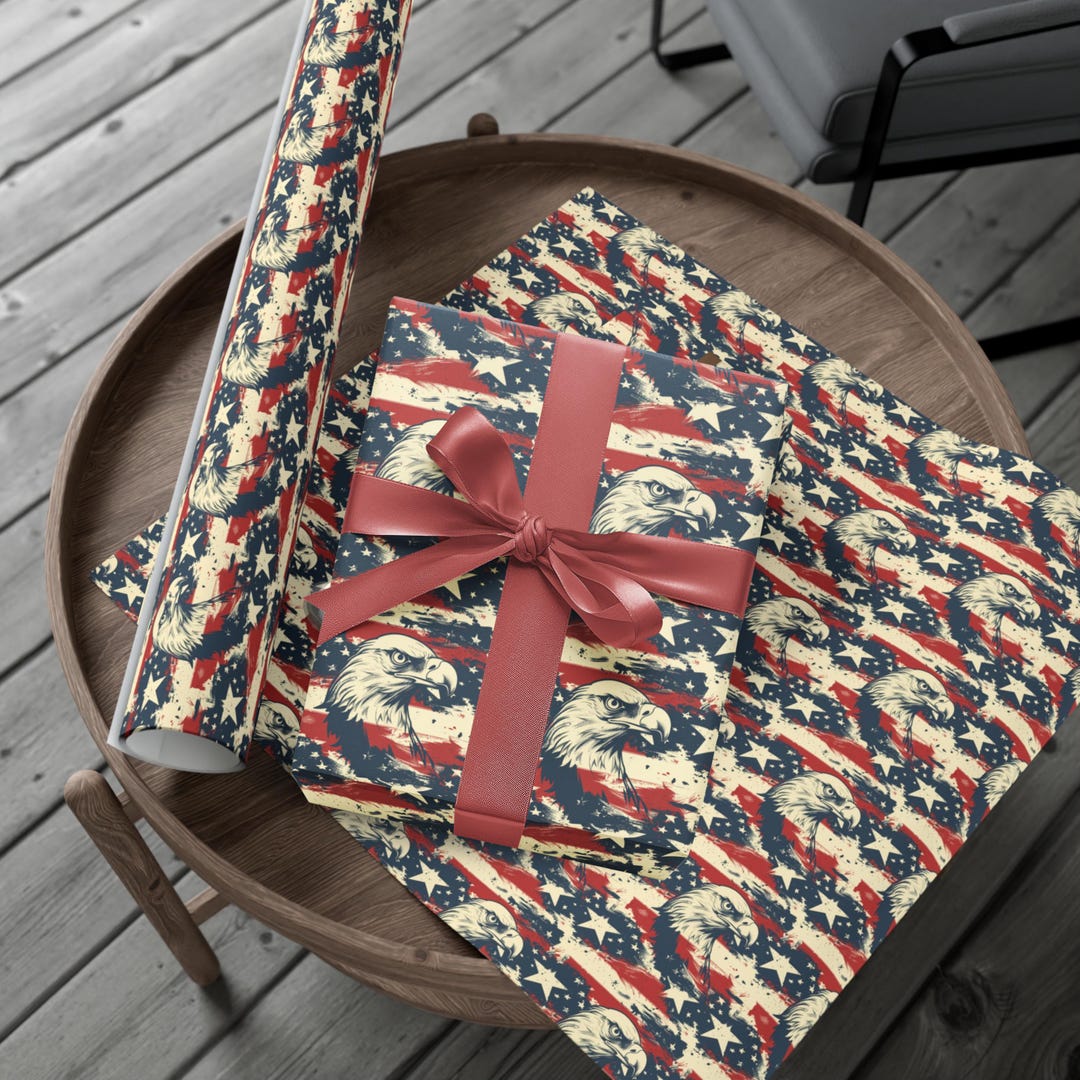 Patriotic Gift Wrap Papers, Bald Eagle Head Pattern on American Flag ...