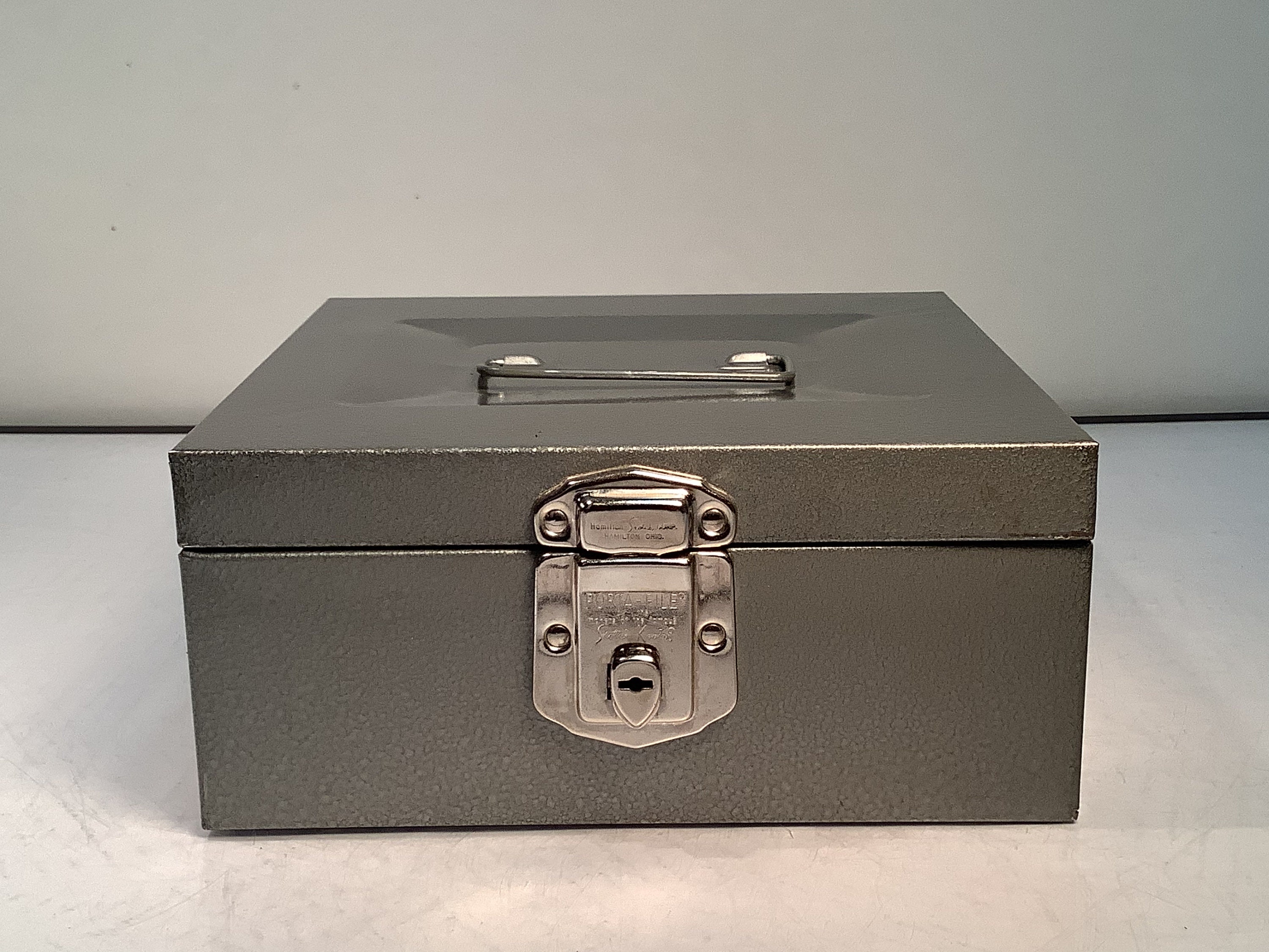 Retro Porta-check Metal File Box - Etsy