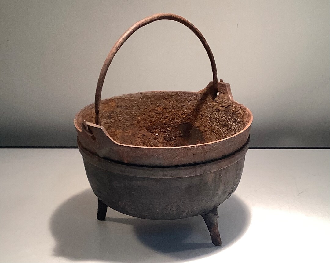 Antique Three Footed Cast Iron Cauldron - Etsy