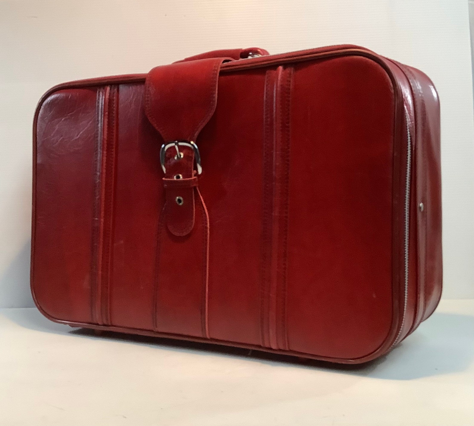 Marvelous Red Vintage Luggage Set - Etsy