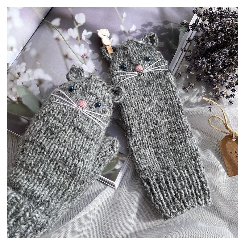 Knitted and Embroidered Grey Cats Mittens - Etsy