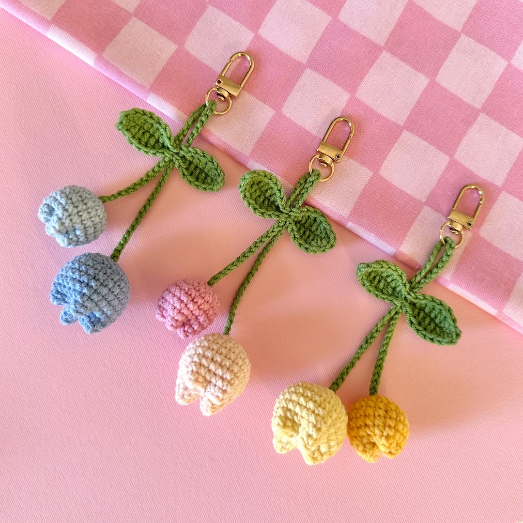 Tulip Keychain Crochet Pattern, Cute Flower Charm for Bags, Easy ...