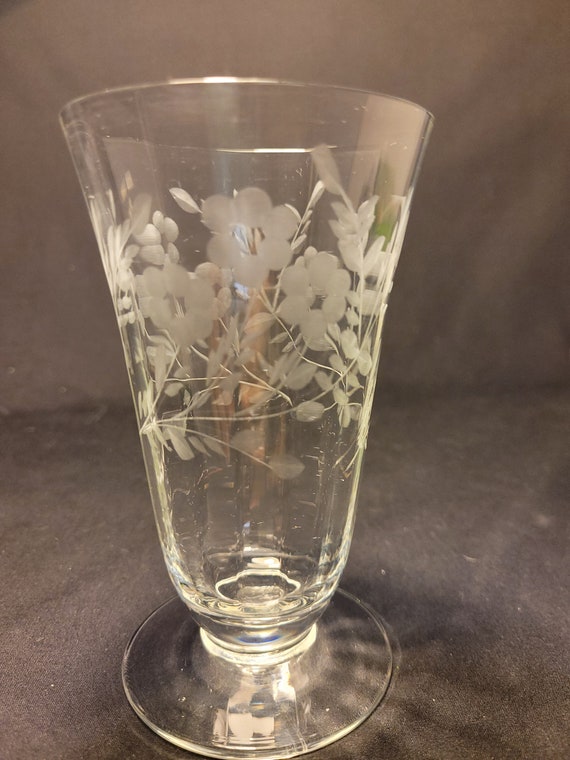 2 beautiful vintage etched glassware Home & Living Tumblers & Water ...