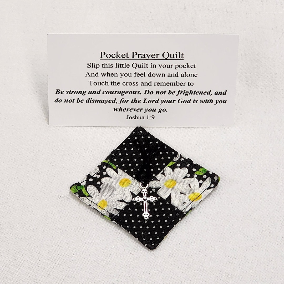Pocket Prayer Quilt Black and White Daisy - Etsy