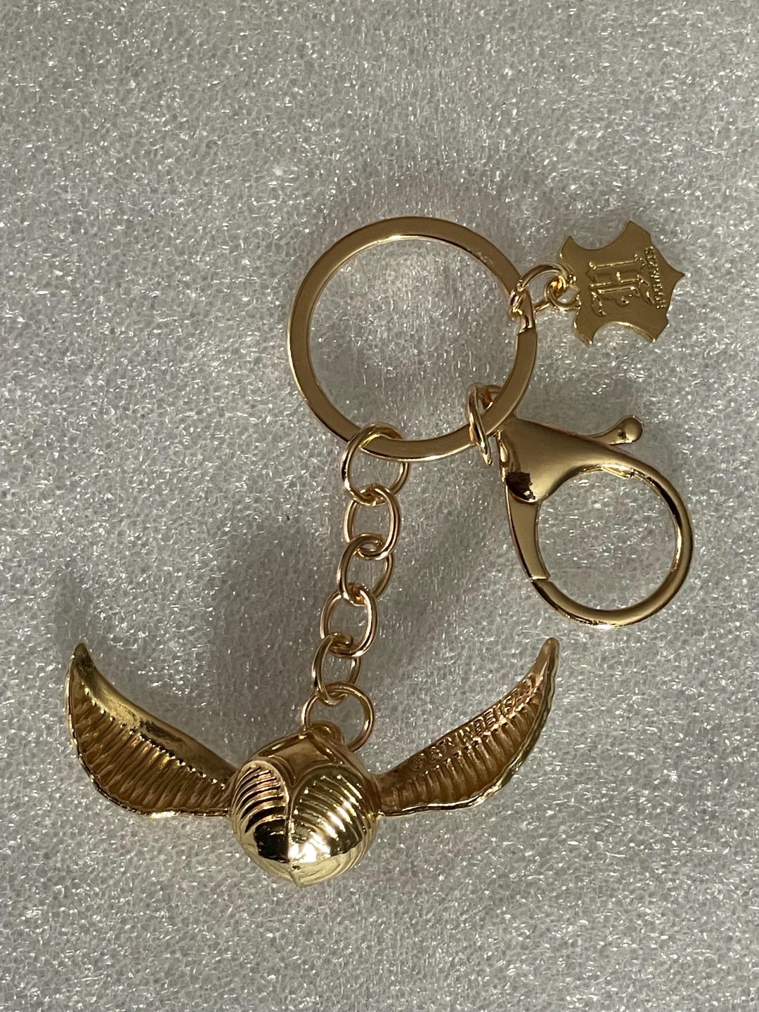 Harry Potter Golden Snitch Keychain - Etsy