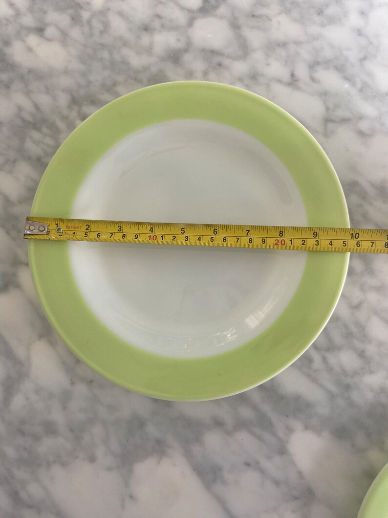 Vintage Pyrex Lime Green Glass Plates 1 Dinner 1 Salad - Etsy