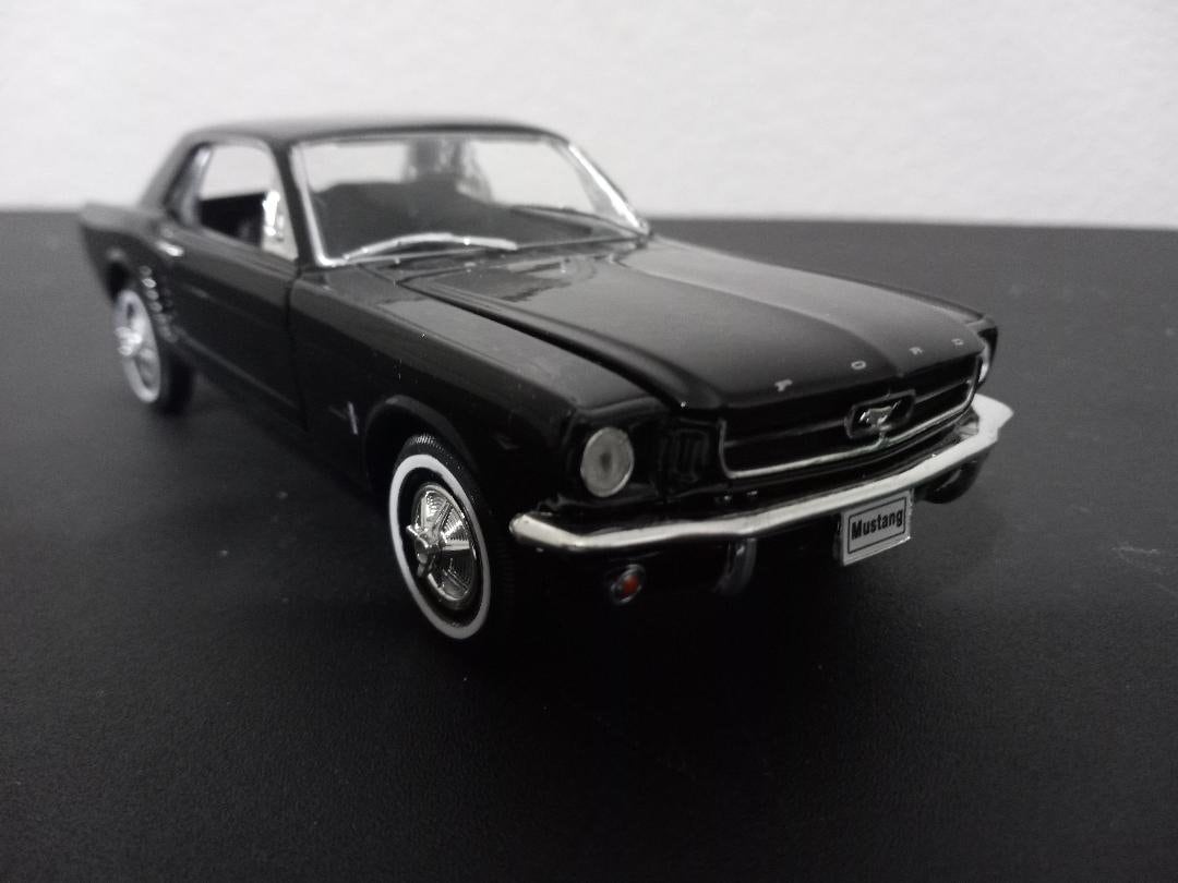 1964 1/2 Ford Mustang Hard Top 1:24 Scale Diecast Model Car - Etsy