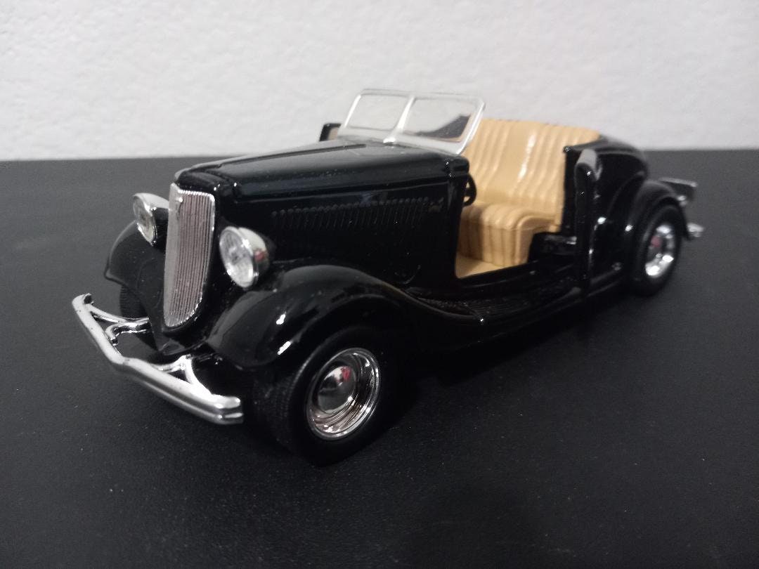 1934 Ford Coupe Convertible, 1/24 Scale Diecast Model Car - Etsy