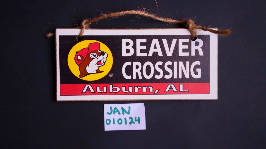 Buc-ee's Beaver Crossing Billboard Sign - Etsy Canada