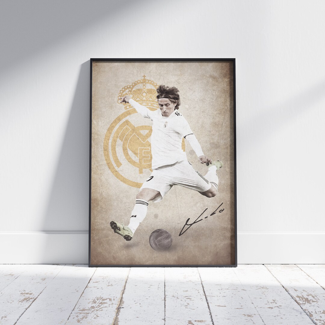 Luka Modric - Retro Memorablia With Signature | Poster or Framed - Etsy