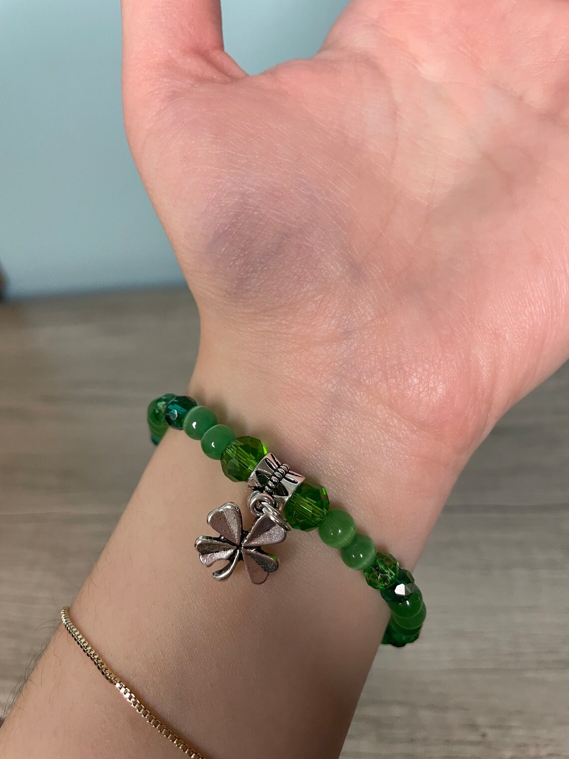 St Patrick’s Day Green Beaded Shamrock Charm Bracelet - St. Patrick’s ...