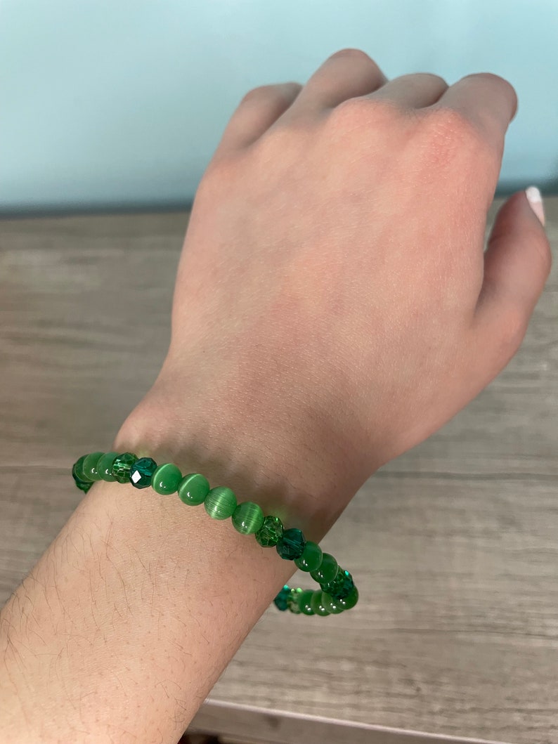St Patrick’s Day Green Beaded Shamrock Charm Bracelet - St. Patrick’s ...