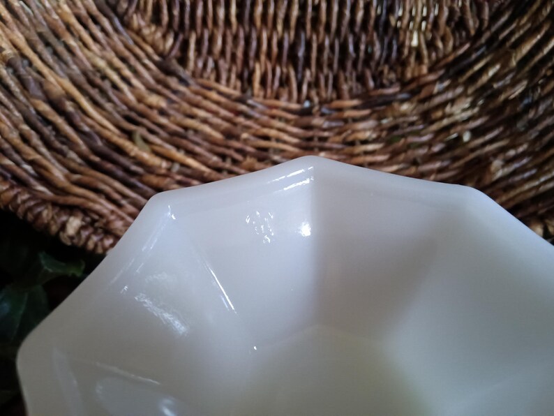 Anchor Hocking Milk Glass Octagon Pedestal Candy Dish With Lid ...